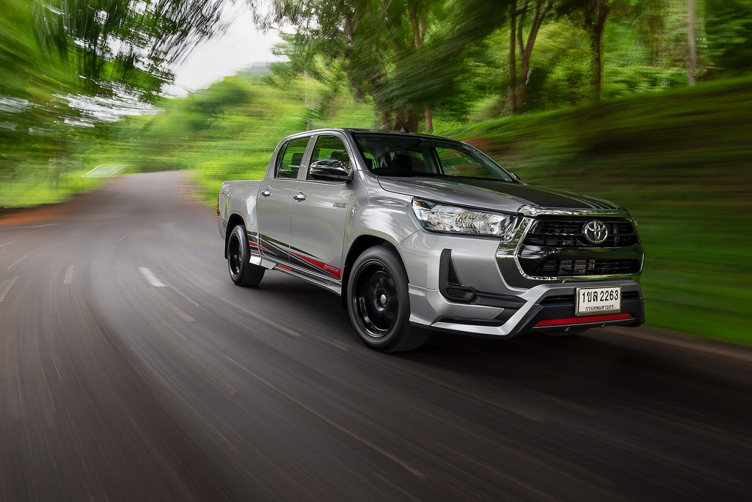 รีวิว ทดสอบ: Toyota Hilux Revo Z Edition ชุดแต่ง Razer Package