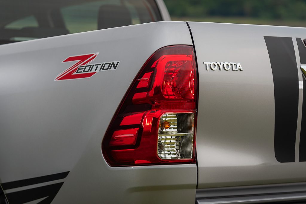 รีวิว ทดสอบ: Toyota Hilux Revo Z Edition ชุดแต่ง Razer Package