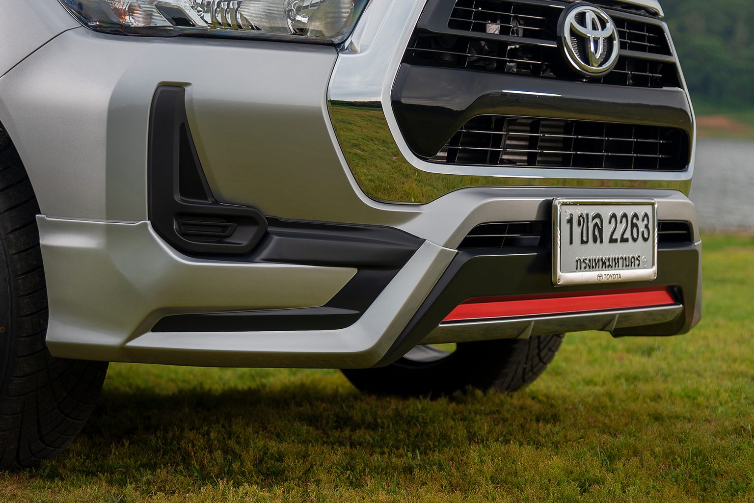 รีวิว ทดสอบ: Toyota Hilux Revo Z Edition ชุดแต่ง Razer Package